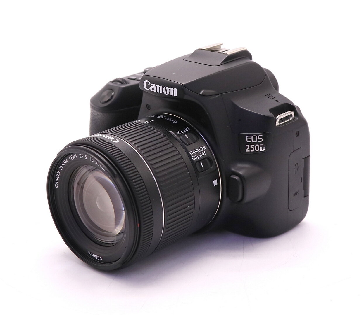 Фотокамера Canon EOS 250D kit (пробег 3780 кадров)