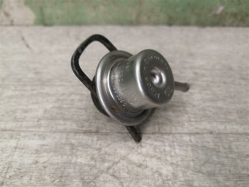 Регулятор давления топлива VW Polo Classic 95-02