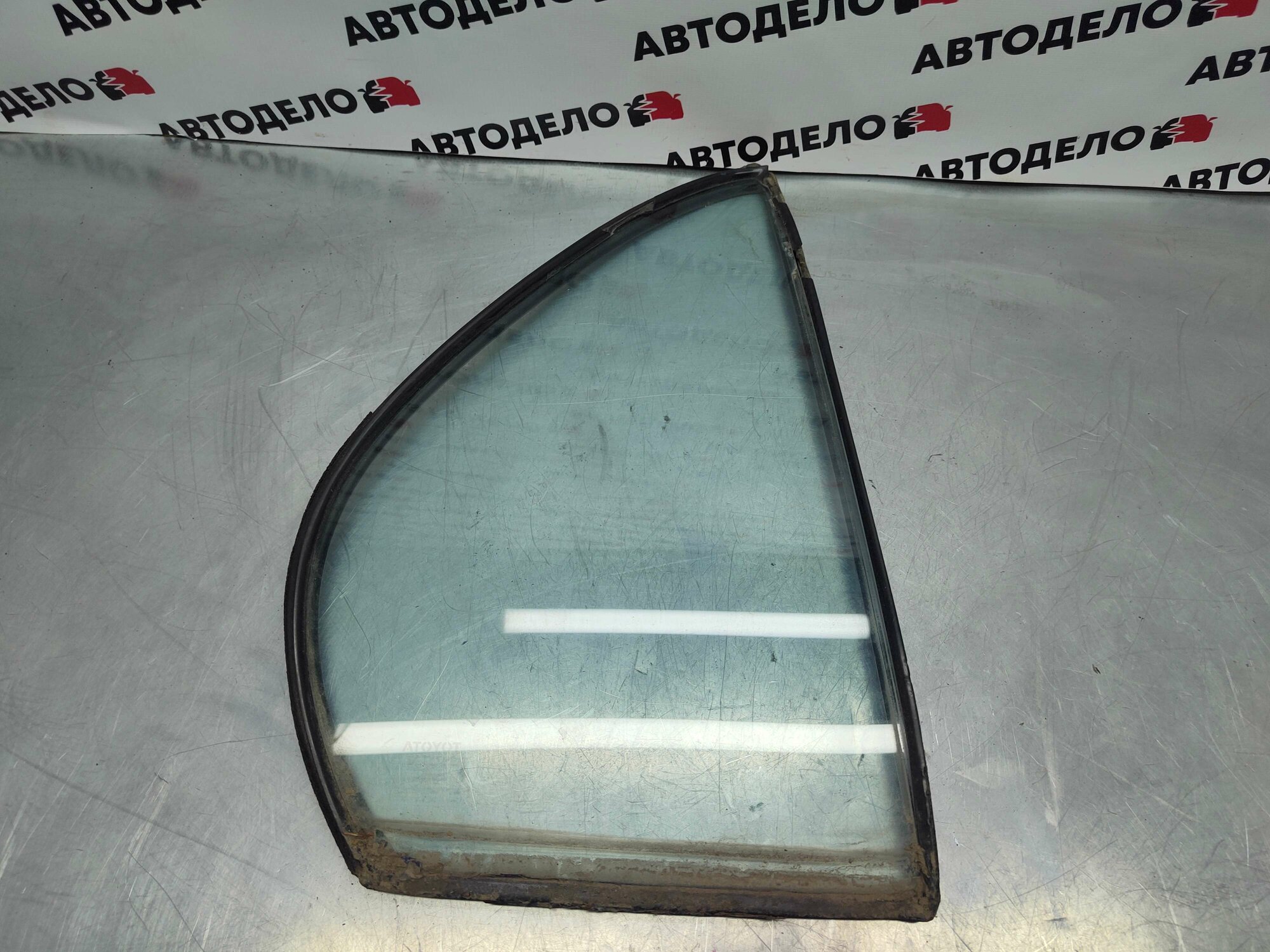 Форточка двери задняя правая Toyota Corsa EL43 91г