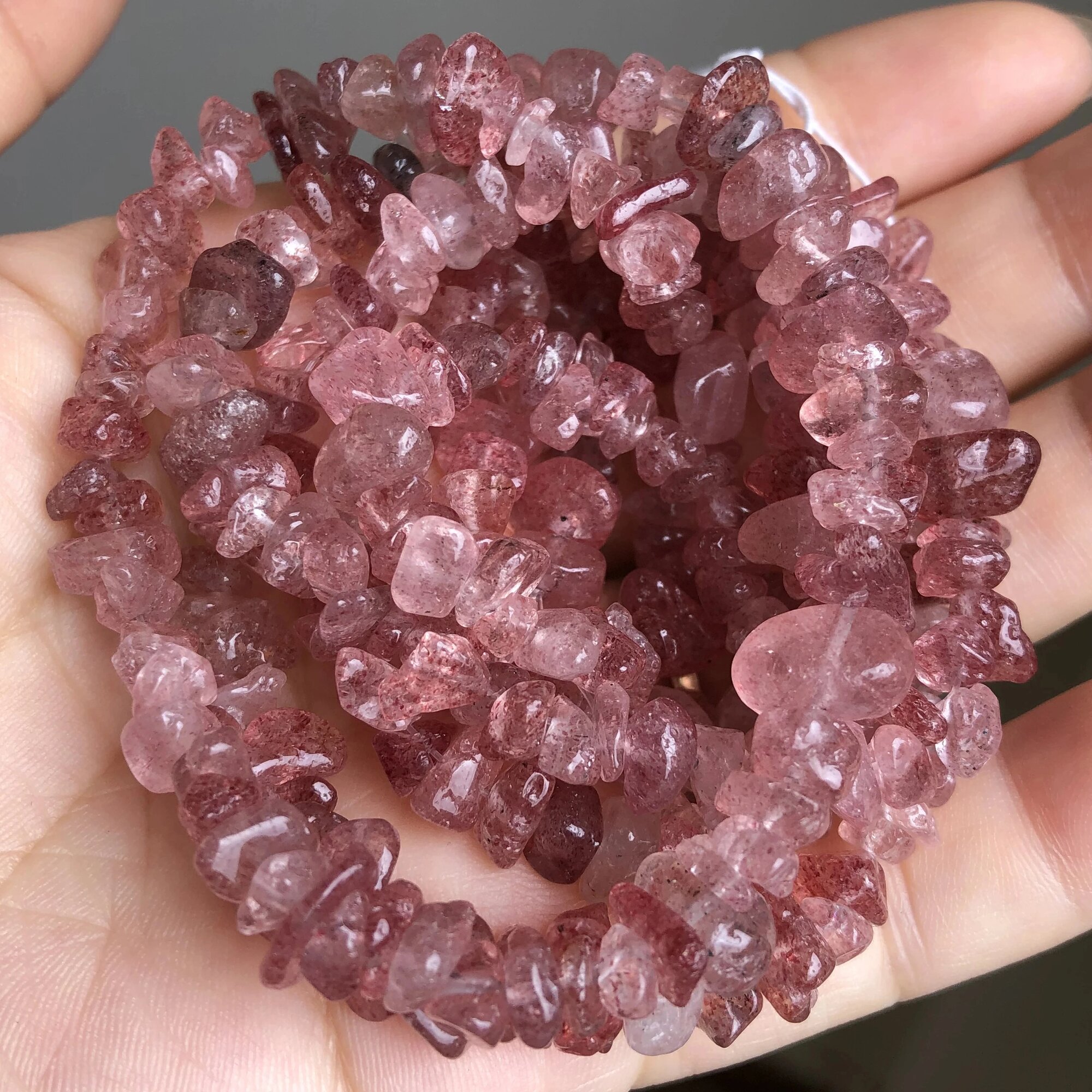 Бусины из розового кварца клубничный кварц, фиолетовый