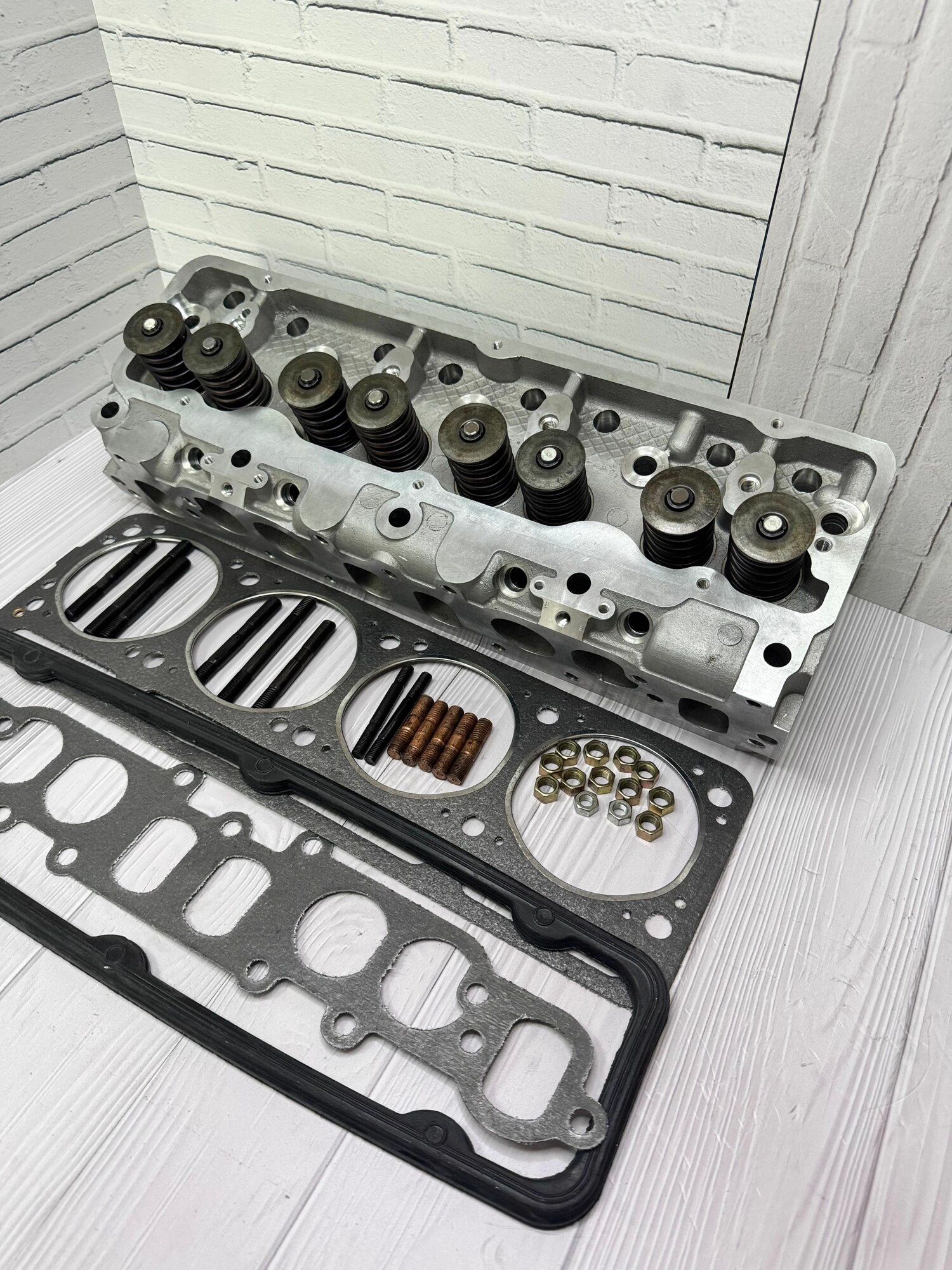 Головка блока цилиндров 3302 Бизнес дв. УМЗ-4216 ЕВРО-3, 4 с гбо в сборе с прокладками и крепежом УМЗ