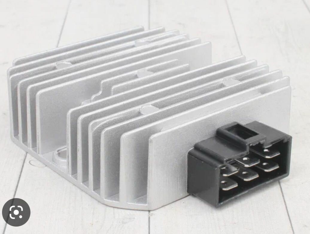 Реле-регулятор нaпряжения 12в (3+3 конт) DINGO T150