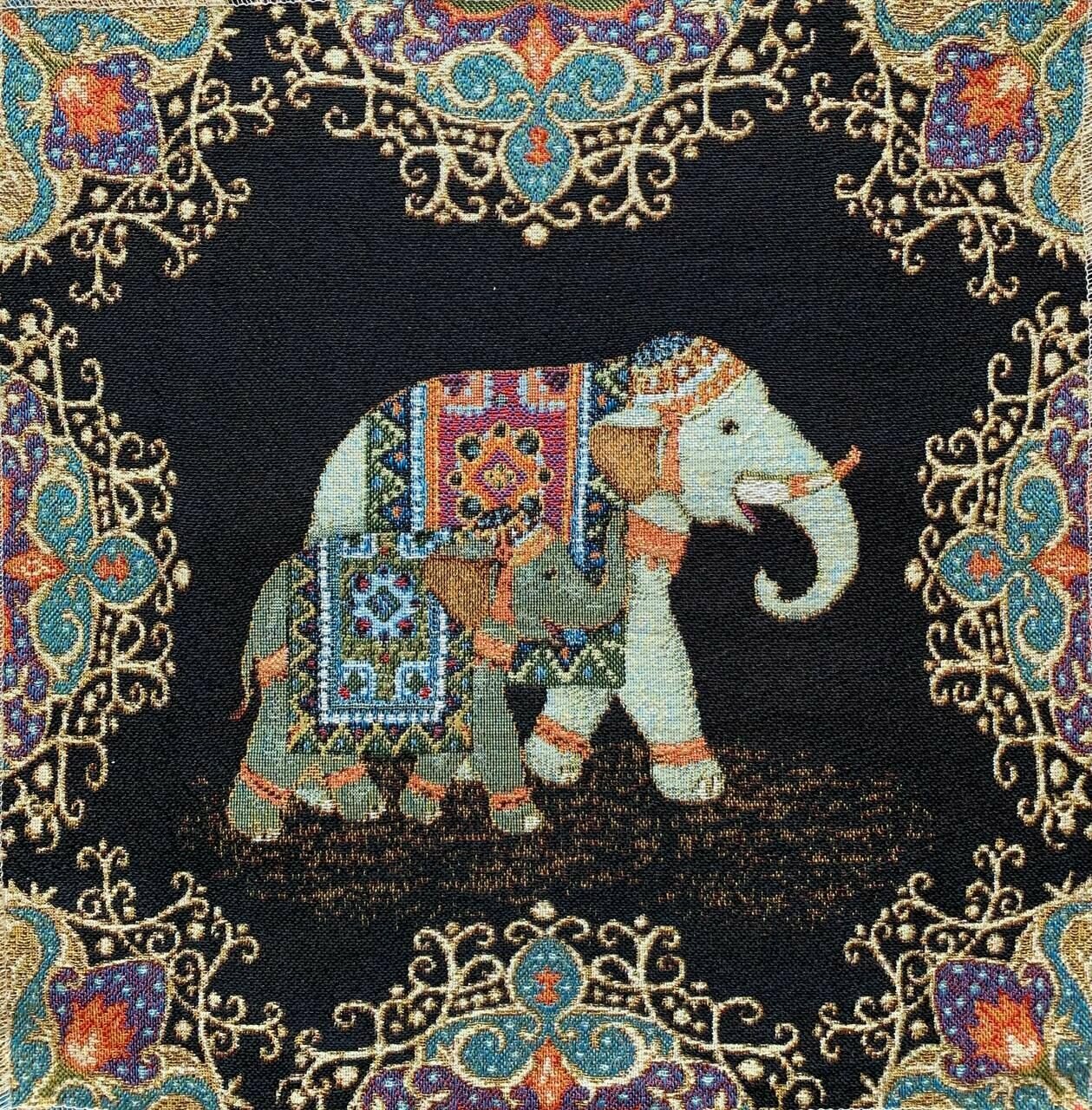 Гобелен, гобелен без рамы 33х33 см / "Индийские слоны. Спокойствие"