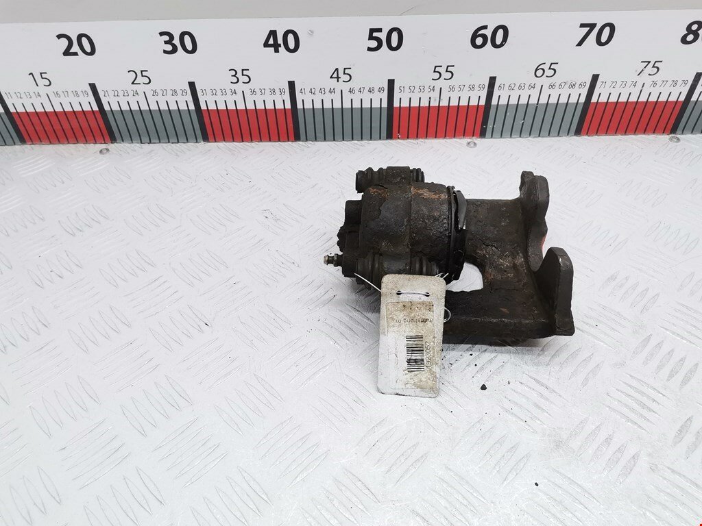 Суппорт передний левый Chrysler 300M (LR) 5010033AA арт. 1923052