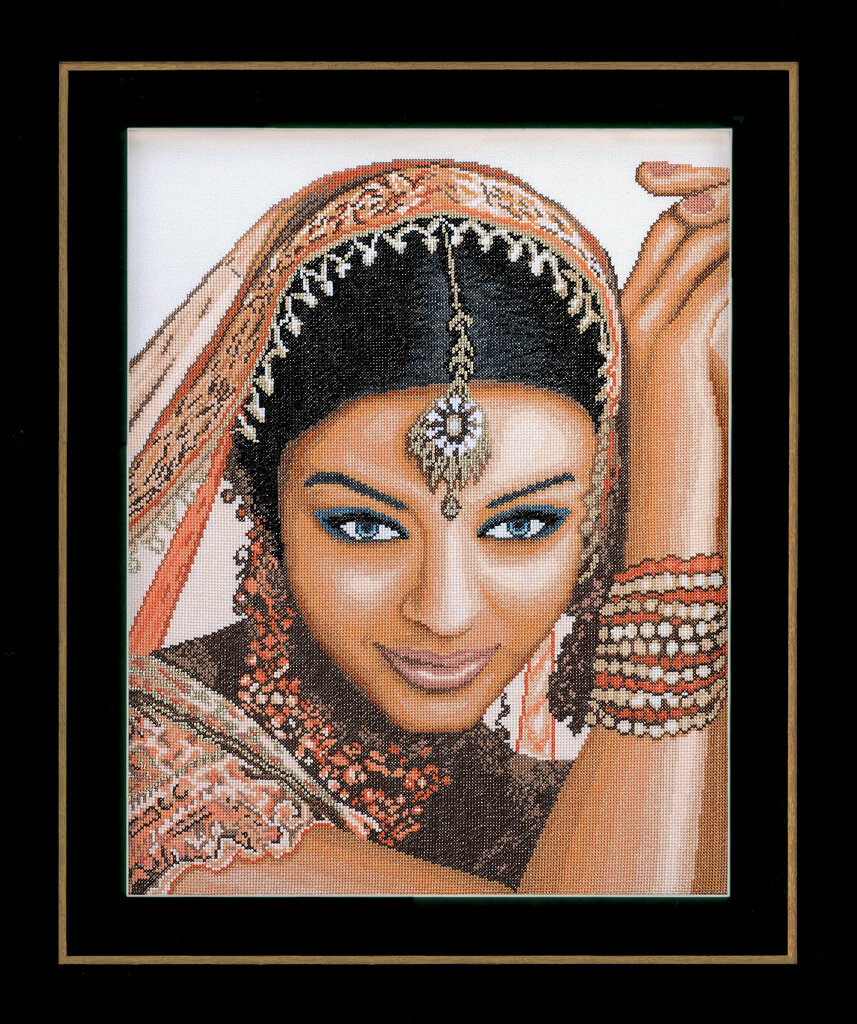 PN-0008301 Набор для вышивки крестом LanArte Indian model Индианка