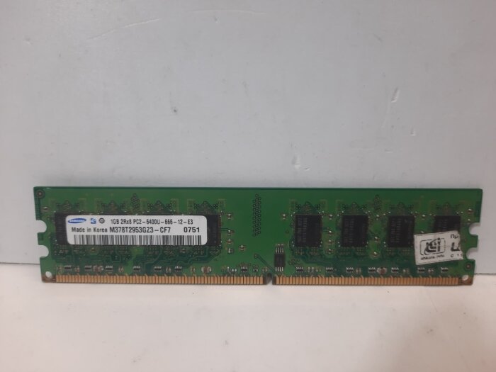 Оперативная память DDR2 1Gb PC2-6400 Samsung M378T2953GZ3-CF7