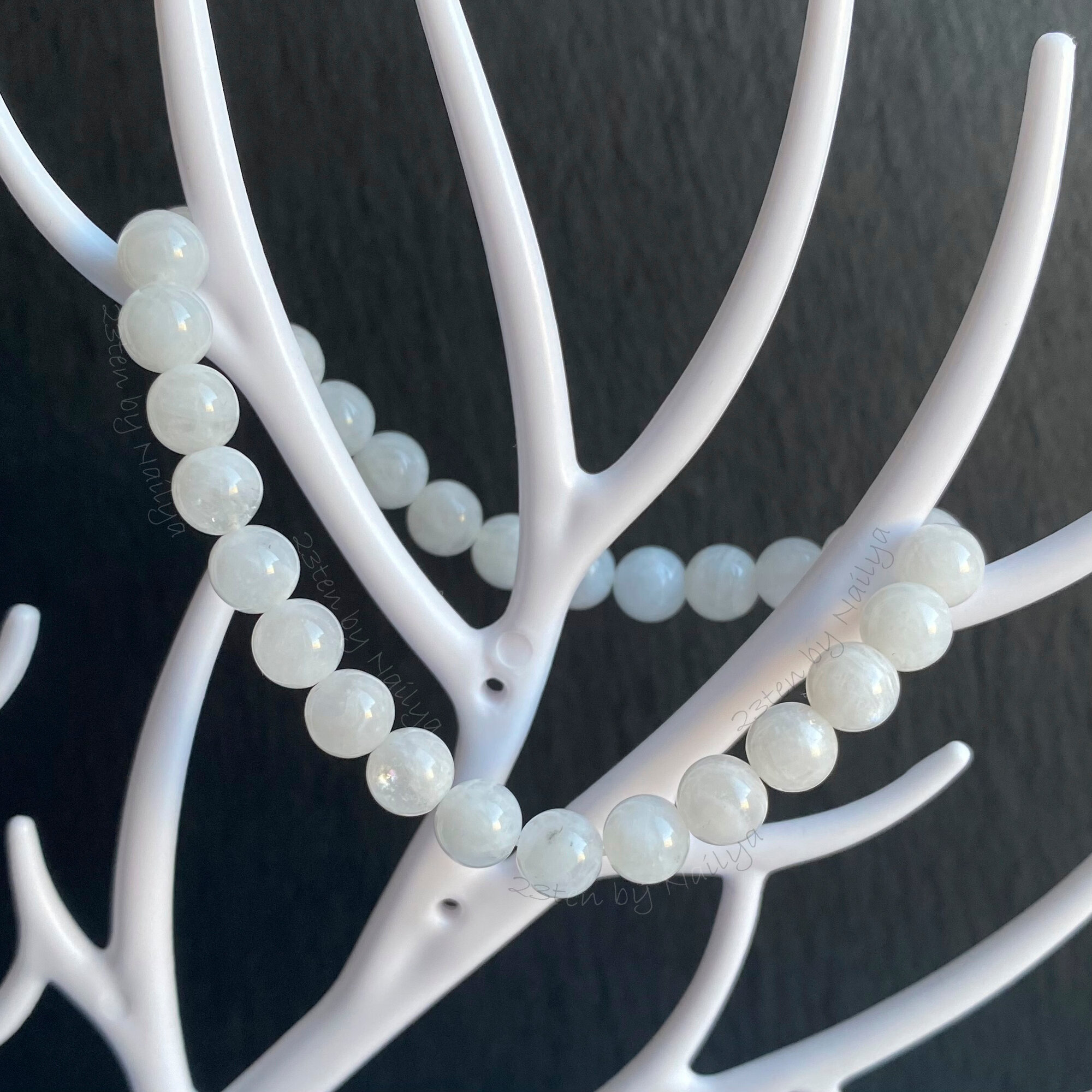 Браслет-нить, лунный камень