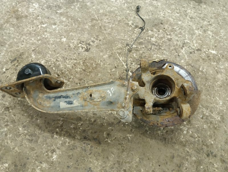 Б/У В сборе со ступицей, ступица Кулак поворотный SsangYong Actyon New, Actyon 2011 2, CK Задн. Прав. 358669 SSANG YONG арт. ...