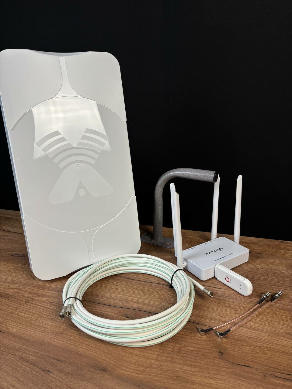 Универсальный Комплект Интернета 4G Модем F90 + WiFi Роутер ZBT 1626 + Антенна MiMO 18 dbi под Безлимитный Интернет