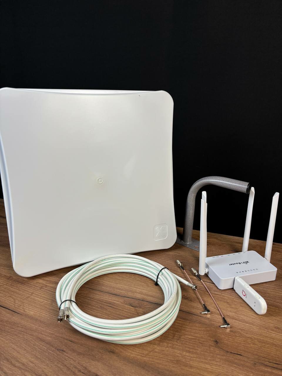 Универсальный Комплект Интернета 4G Модем F90 + WiFi Роутер ZBT 1626 + Антенна MiMO 20 dbi под Безлимитный Интернет