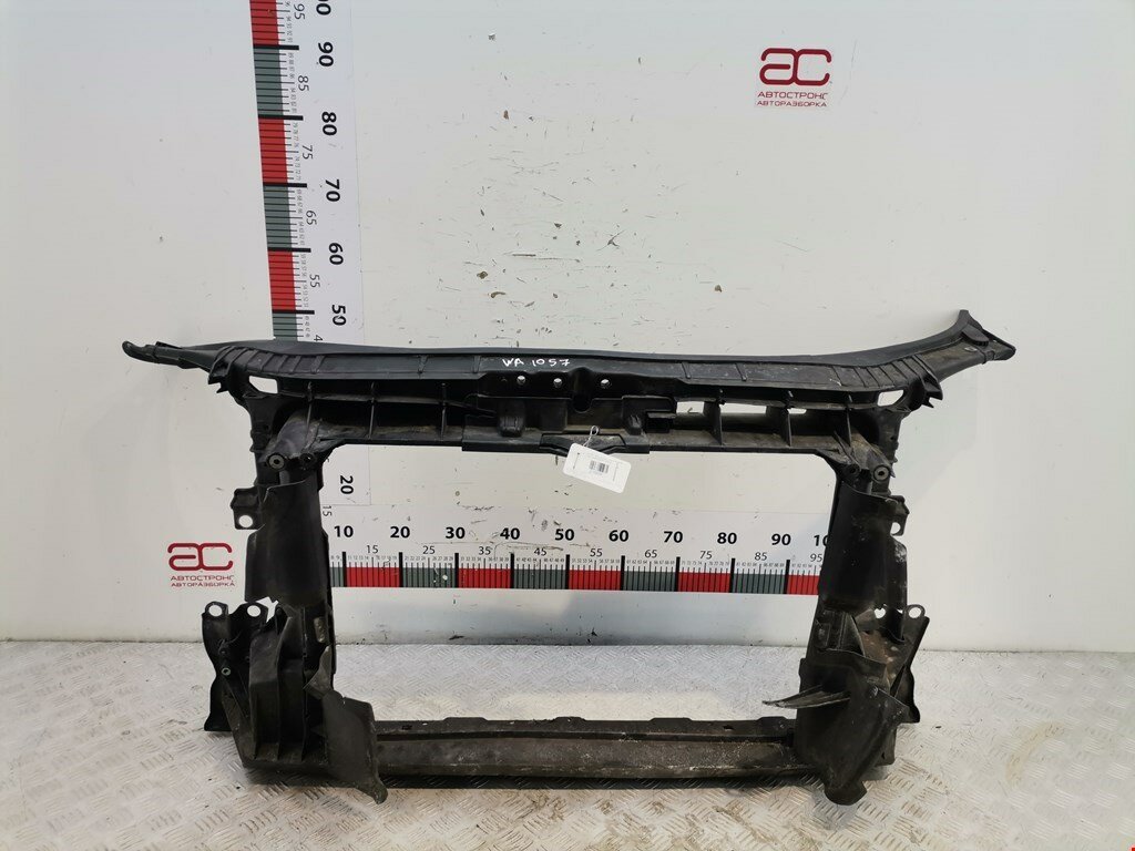 Панель передняя (передняя монтажная панель рамка передняя телевизор) Audi A3 8P 8P0805588A арт. 2169087
