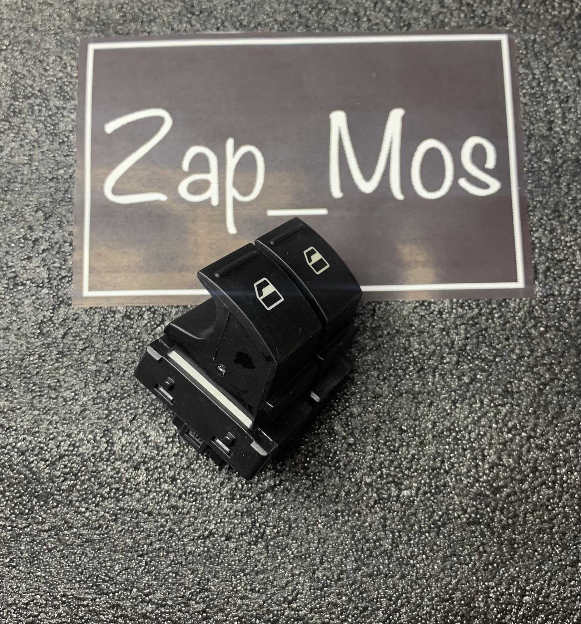 Кнопка стеклоподъемника VW Golf 5 Passat Caddy ЕОS jетта