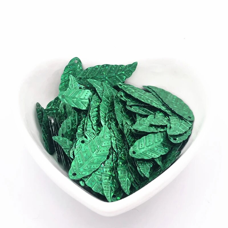 Лазерные пайетки ПВХ Lucky Sewing форма листа 10*29 мм синие/зеленые 100 шт Изумрудный, green