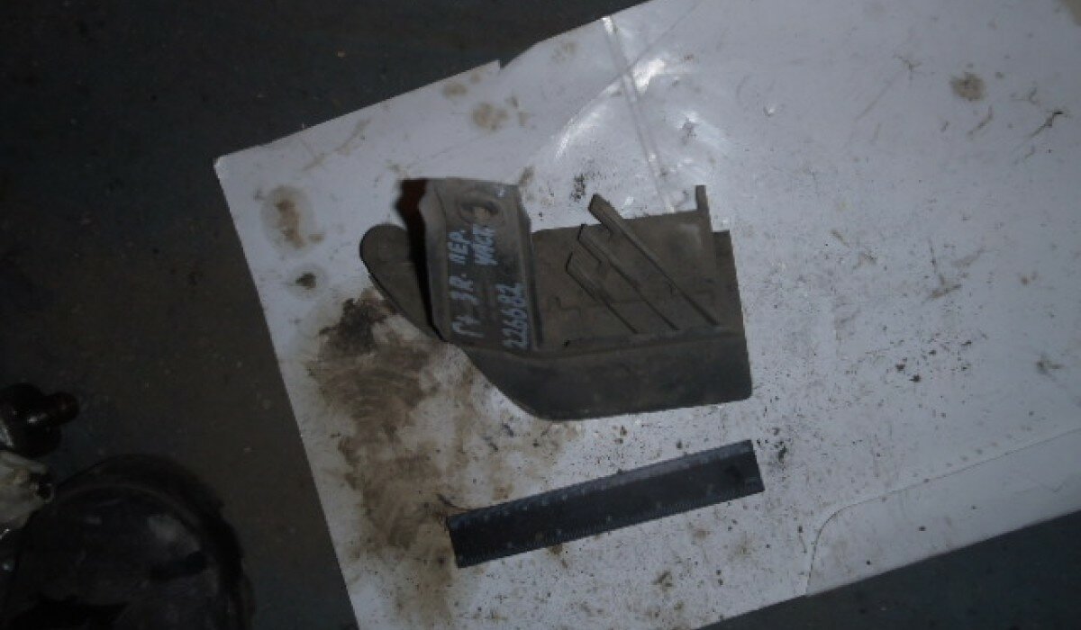 Брызговик задний Golf V Plus Volkswagen 1K0852856