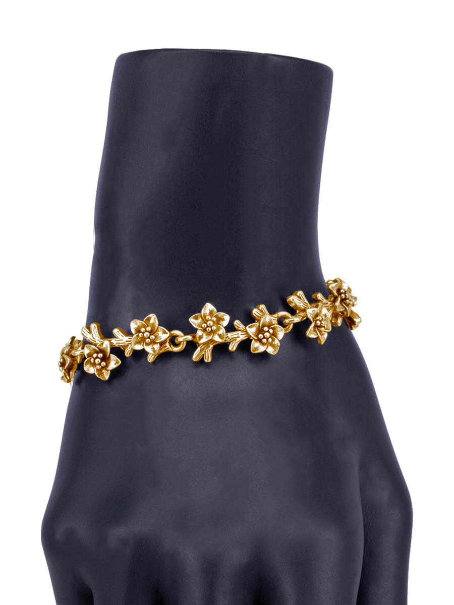 Жесткий браслет