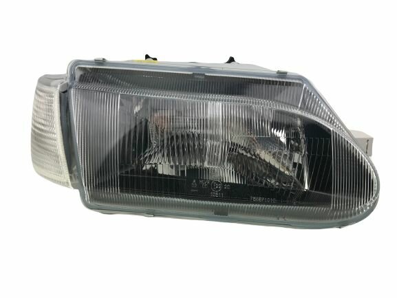 Блок фара ВАЗ 2113, 2114, 2115 правая белый указатель поворота Black