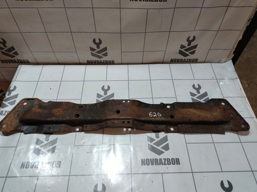 Кронштейн глушителя Mazda 626 (GE) 1992-1997