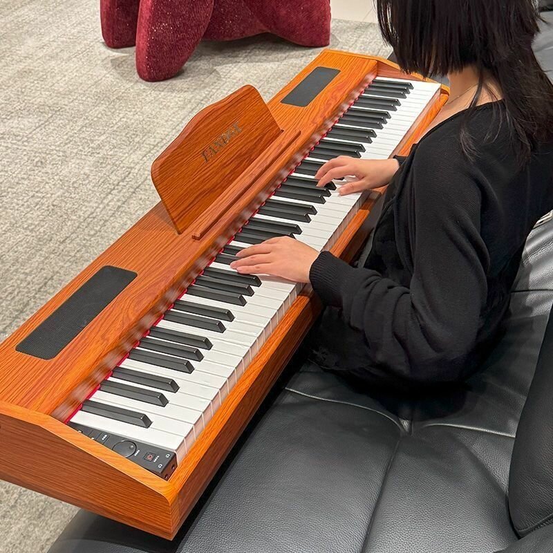 88-клавишное цифровое пианино с молоточковой механикой
