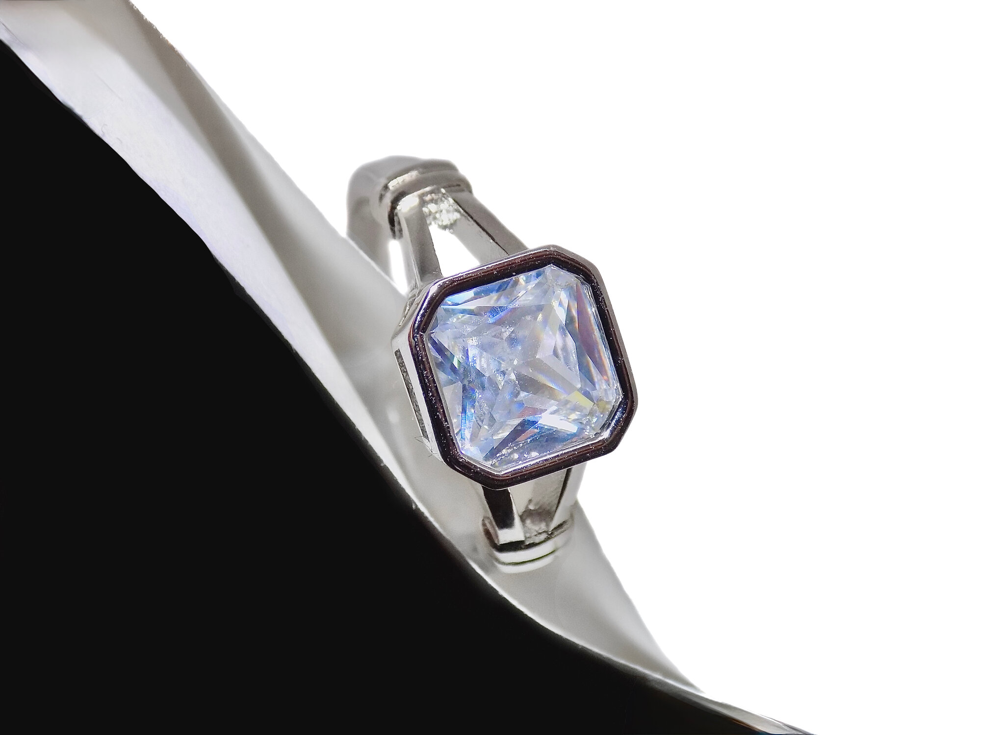 Кольцо-кулон