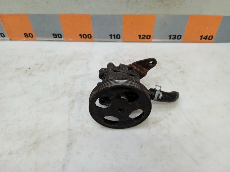 Б/У насос ГУР, Мазда 626 GF Насос гидроусилителя Mazda 626 1997 GW 281846 MAZDA арт. G14K32650B