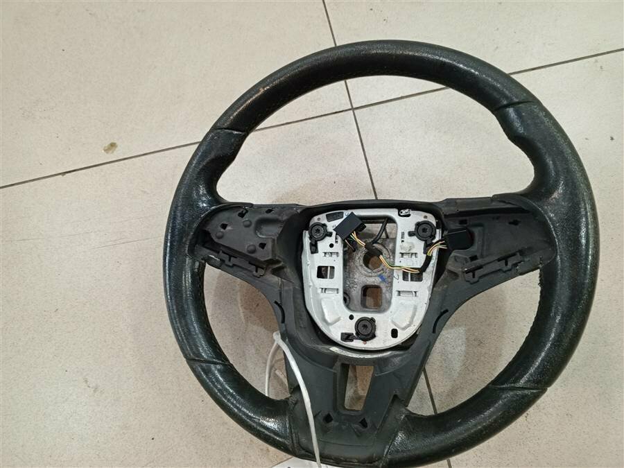 Рулевое колесо от Chevrolet Cruze J300 2009-2016