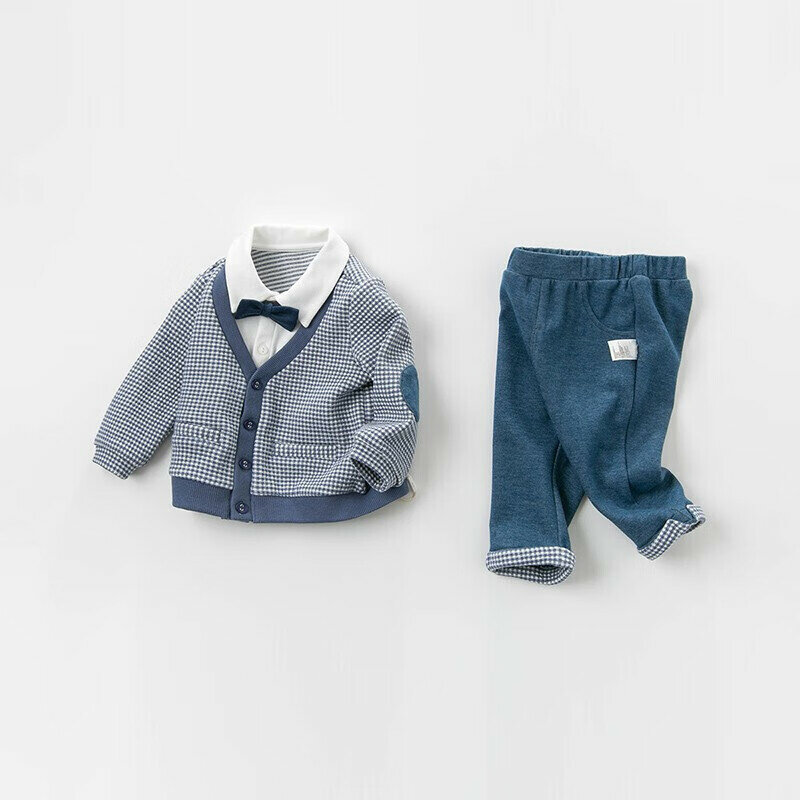 Комплект одежды