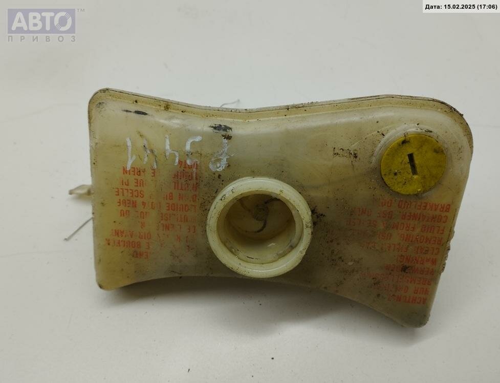 Бачок тормозной жидкости Audi A6 C5 (1997-2005)