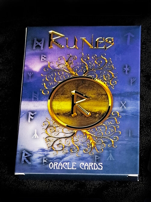 Оракул Рун (Runes Oracle Cards)