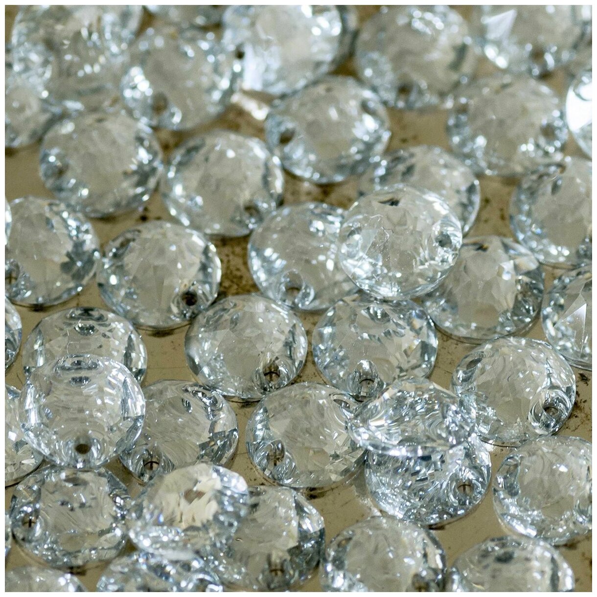 Стразы Пришивные Resin Люкс (упаковка 20 шт.) для рукоделия/шитья/декора одежды, круглые, цвет прозрачный, 8 мм