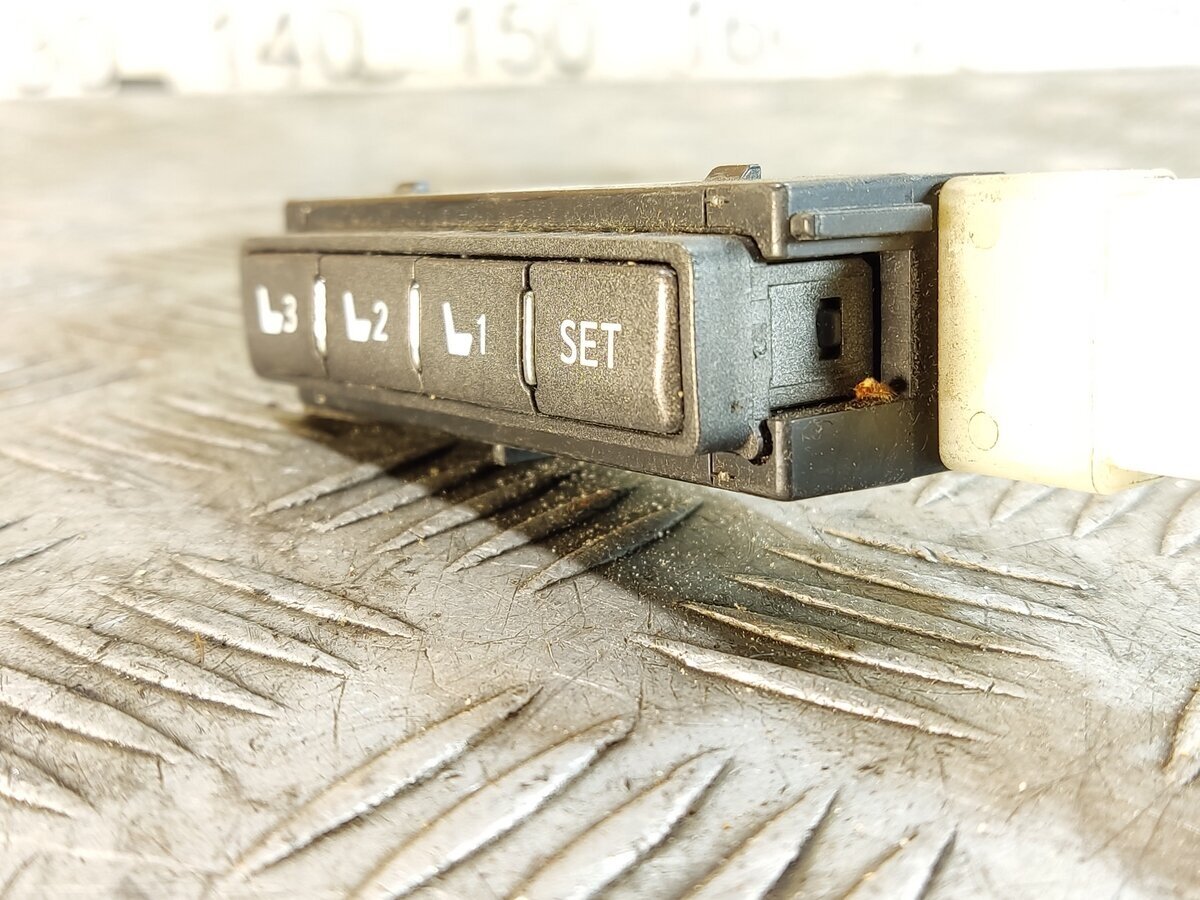 Блок управления сиденьем водительским LEXUS LS 2006-2017