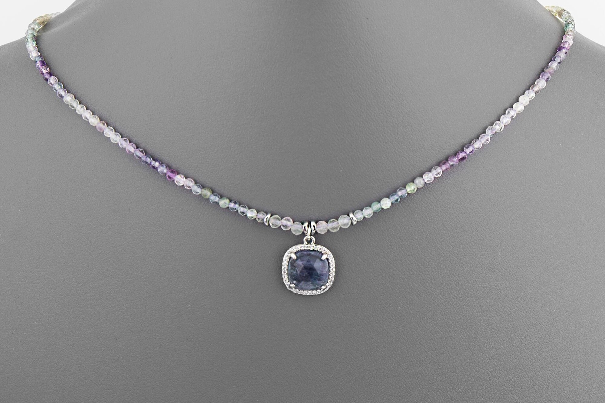 Бусы, флюорит