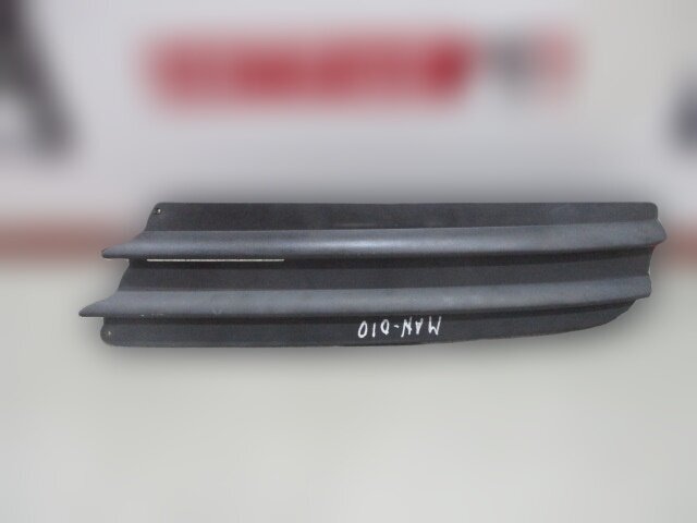 Накладка бампера нижняя левая MAN TGS с дефектом