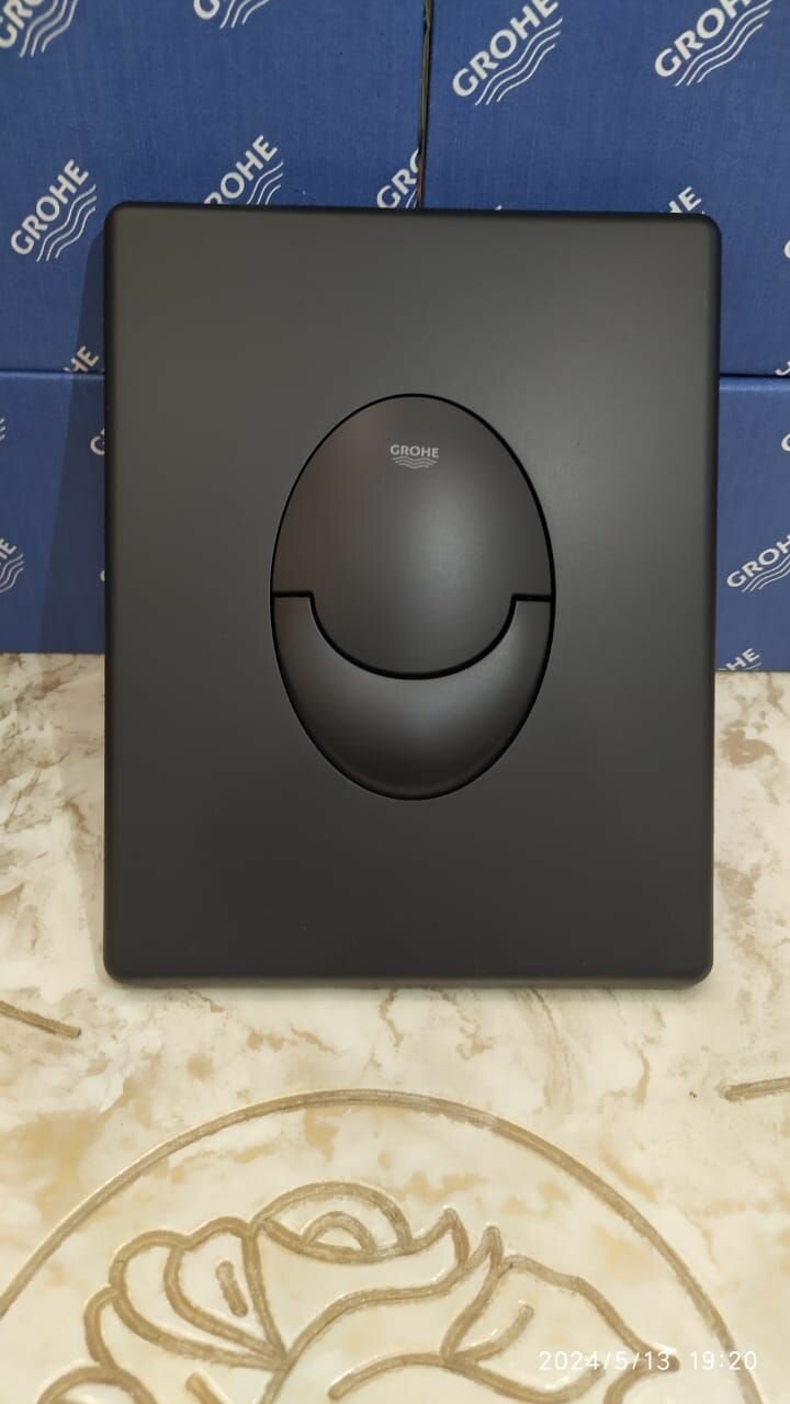 Кнопка (панель) смыва инсталляции Grohe Skate Air Black mat 38505KF0 (черная)