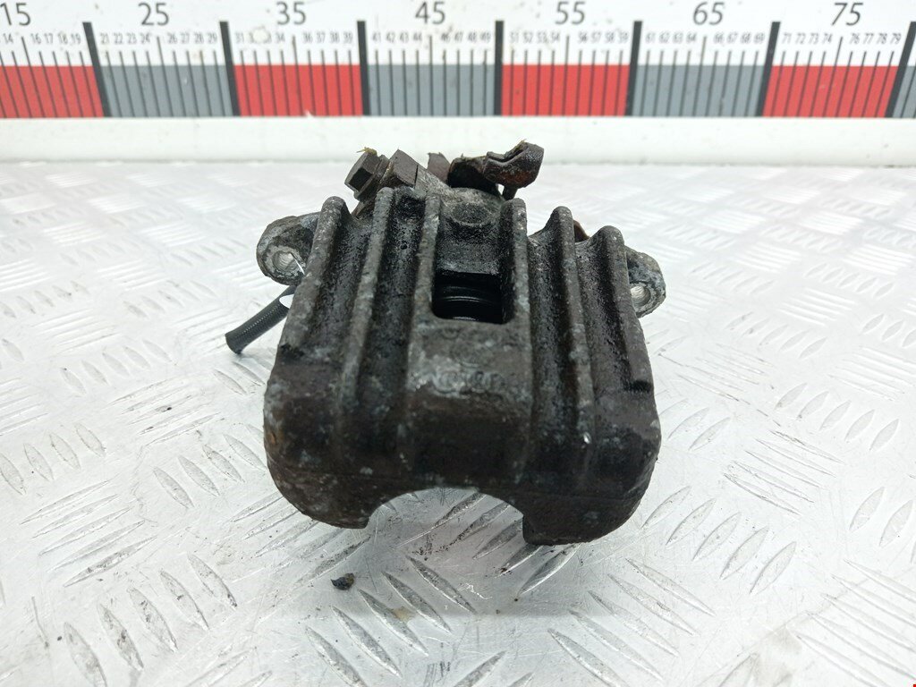 Суппорт задний левый Volkswagen Golf 4 1J0615423G арт. 1906655