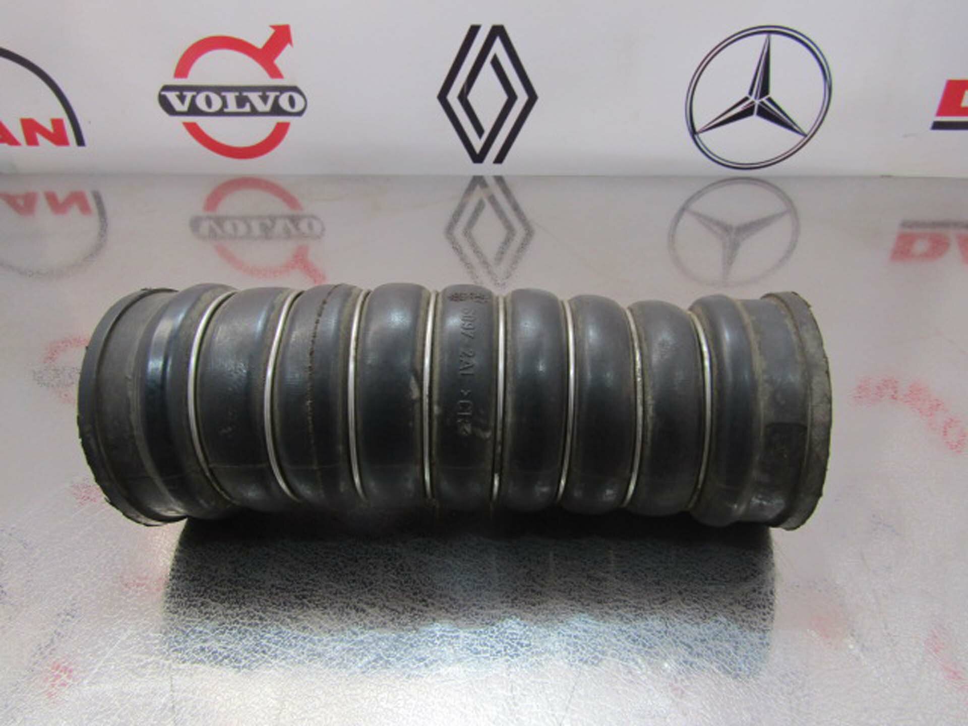 Патрубок интеркулера двигателя D2066 MAN TGA, TGS, TGX