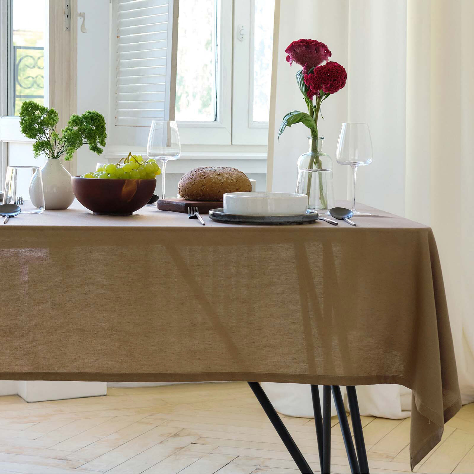 Скатерть Этель ECO, цв. оливковый, 136х250 см, 70% хл, 30% лён, 190 г/м2, 10398304