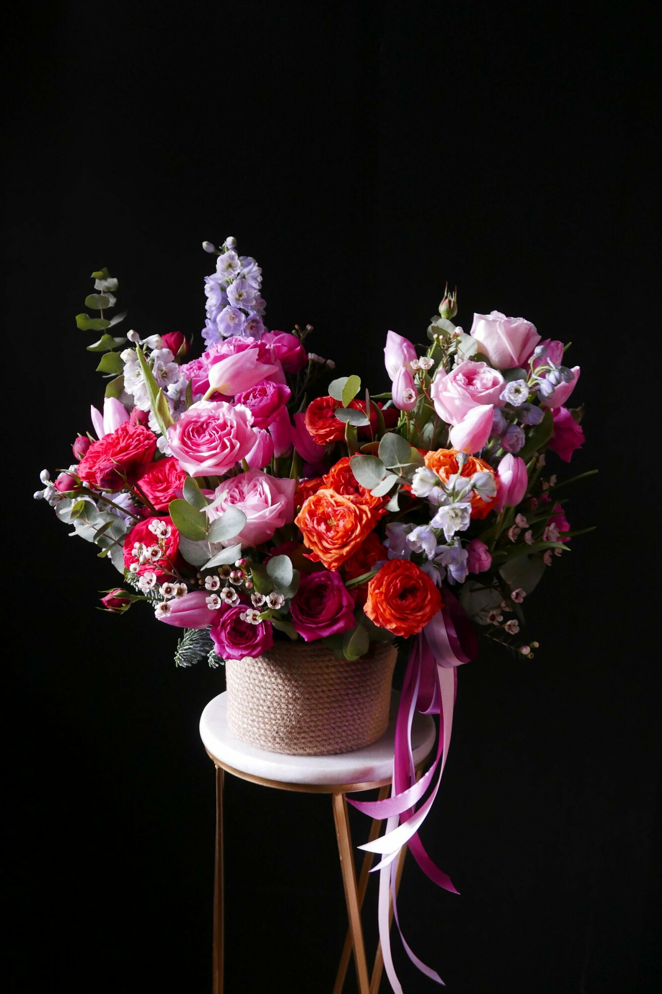 Большая композиция в насыщенных оттенках от студии клумба. москва