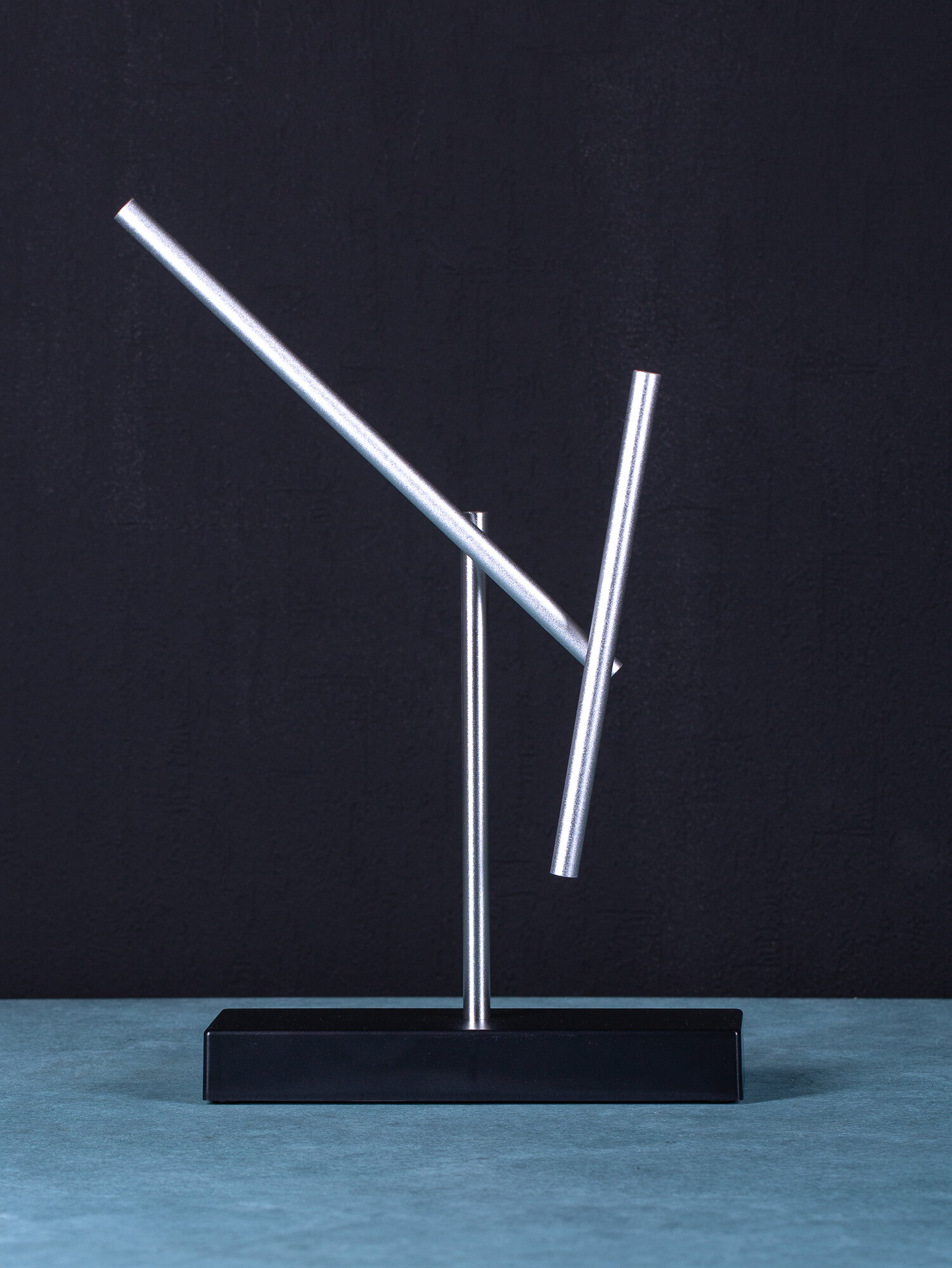 Маятник Хаоса на черной подставке Iron Magnetic