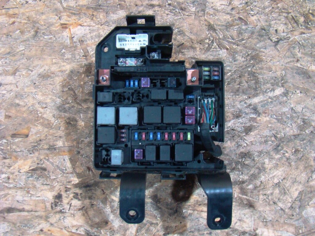 KIA Sorento 2 XM Блок предохранителей моторный 912802P061