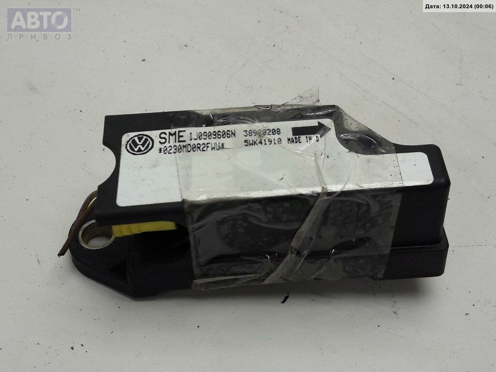 Датчик удара (Airbag) Volkswagen Passat B5