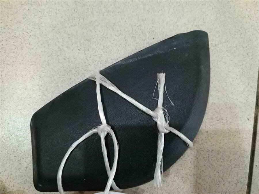 Уголок двери передней левой внутренний от Kia Ceed 2012-2018