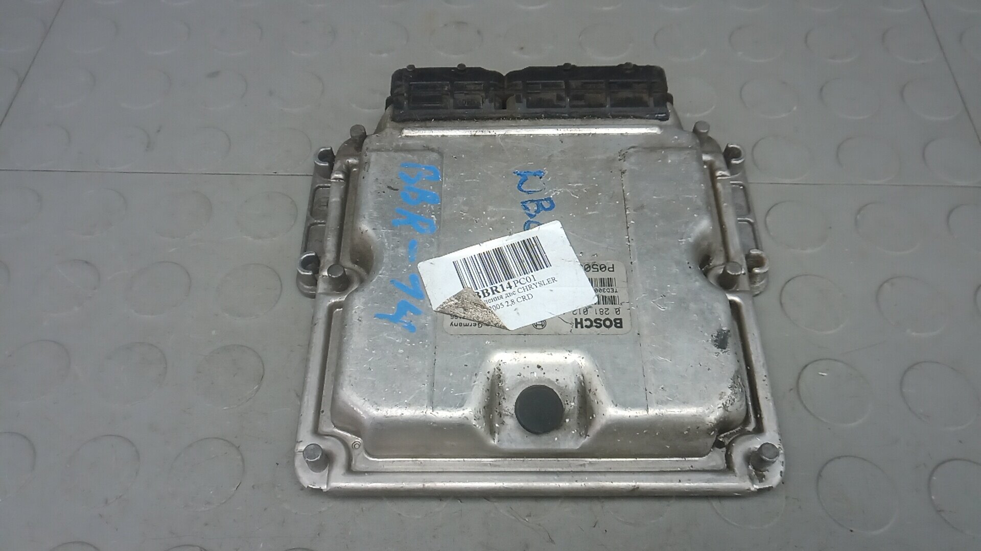 Блок управления двс CHRYSLER VOYAGER 4, Номер 300401636