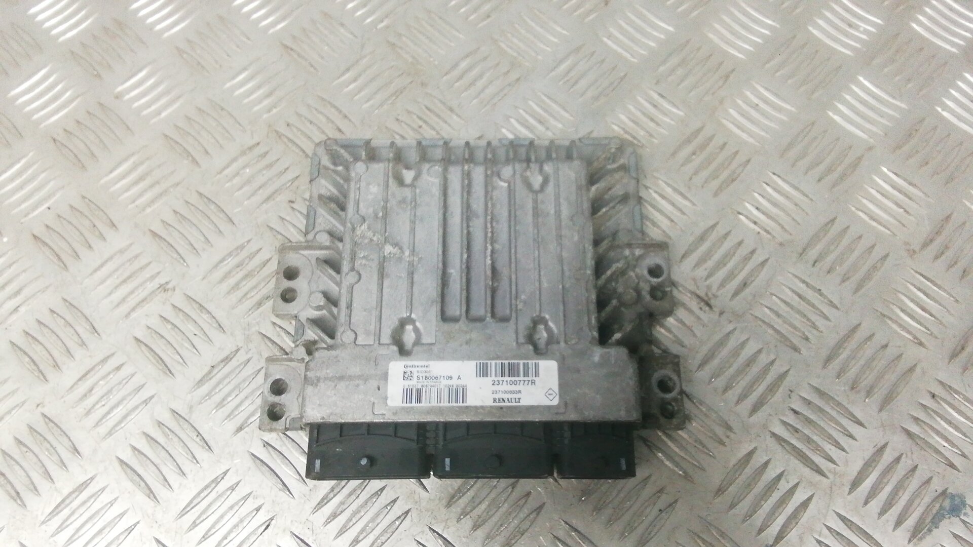 Блок управления двс RENAULT SCENIC 3, Номер 237100777r