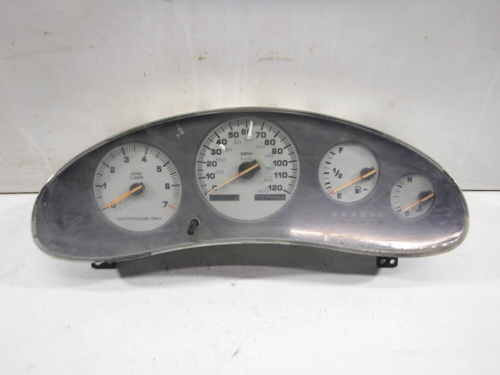 Панель приборов Dodge Intrepid 04608177
