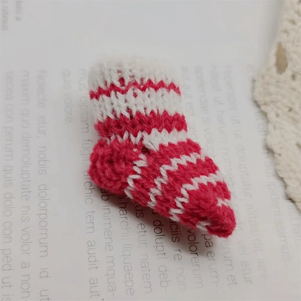 WFFNNKC, 6-8 шт, милые детские мини-носки, товары для рукоделия, сумки, куклы, подвесные украшения, детские игрушки, декоративные аксессуары