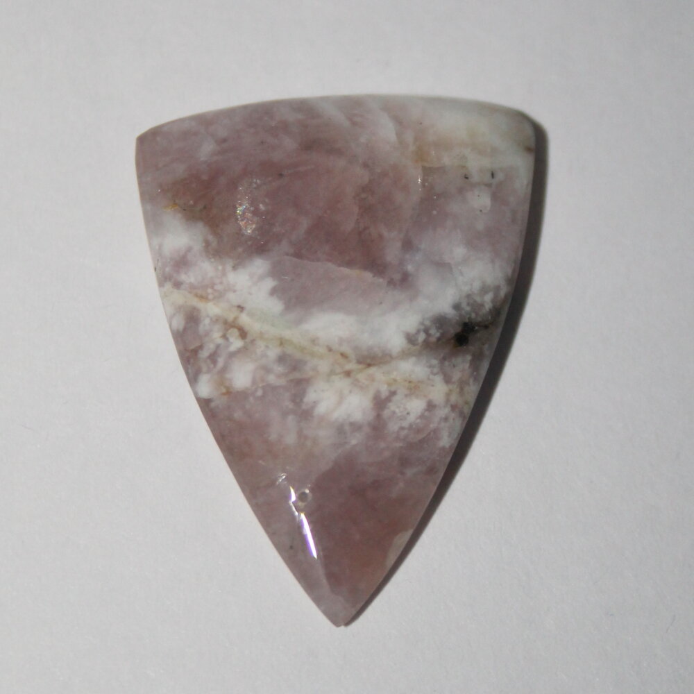 Уссингит кабошон, натуральный камень, 28х21х3 мм,"True Stones"