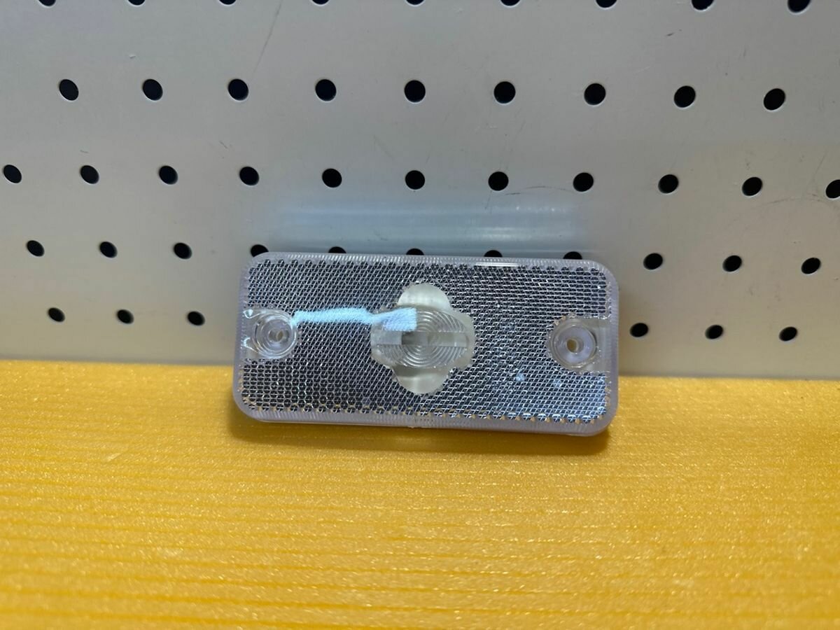 Фонарь габаритный белый прав/лев ДАФ рено вольво