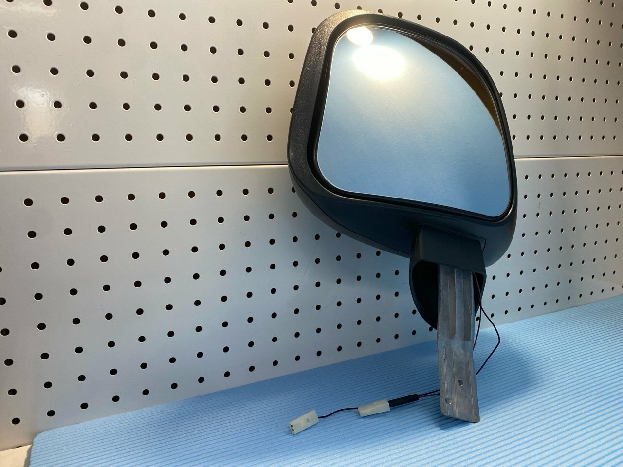 Зеркало малое SCANIA 4 /5 P R G-series (Скания) левое (ручное/подогрев)