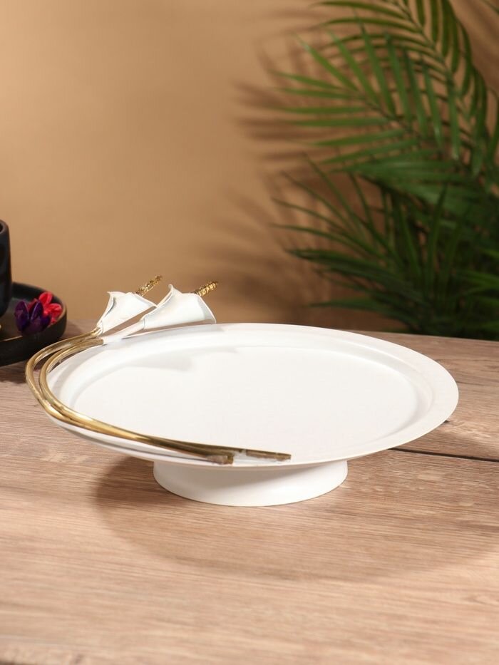 Фруктовница Sima-land Белые каллы, 25х26х7.5 см, нержавеющая сталь, белая с золотом