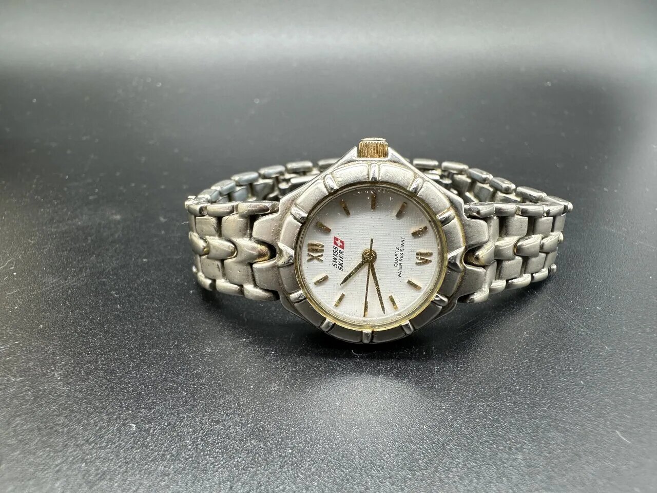 Часы наручные Swiss skier кварц стильные